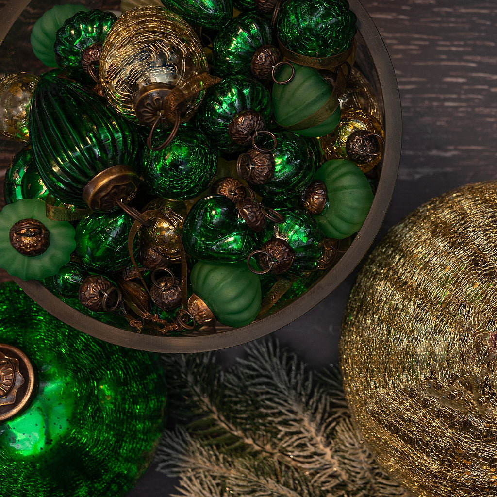 Emerald Green Coloured Glass – Arthur Cameron Trade