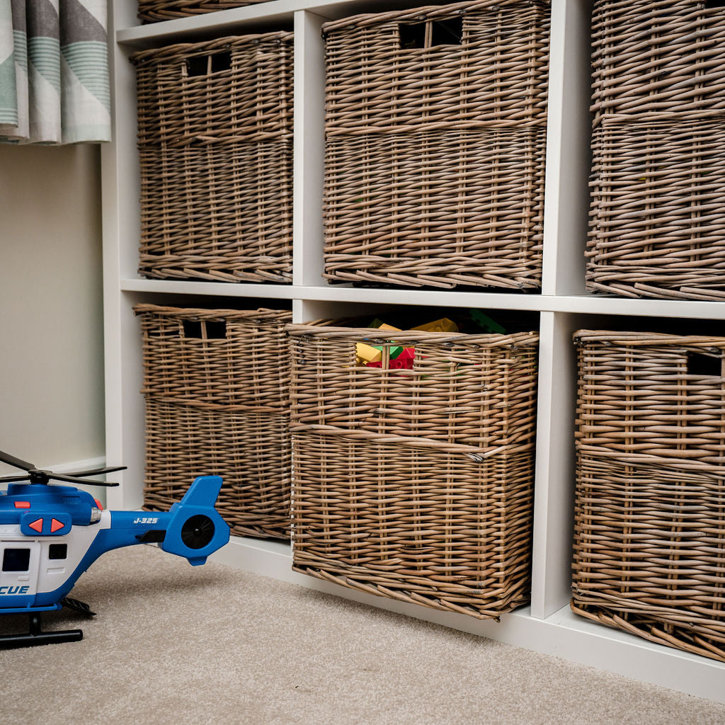 Light Grey Cube Wicker Storage Basket - Set of 4 – Arthur Cameron Trade