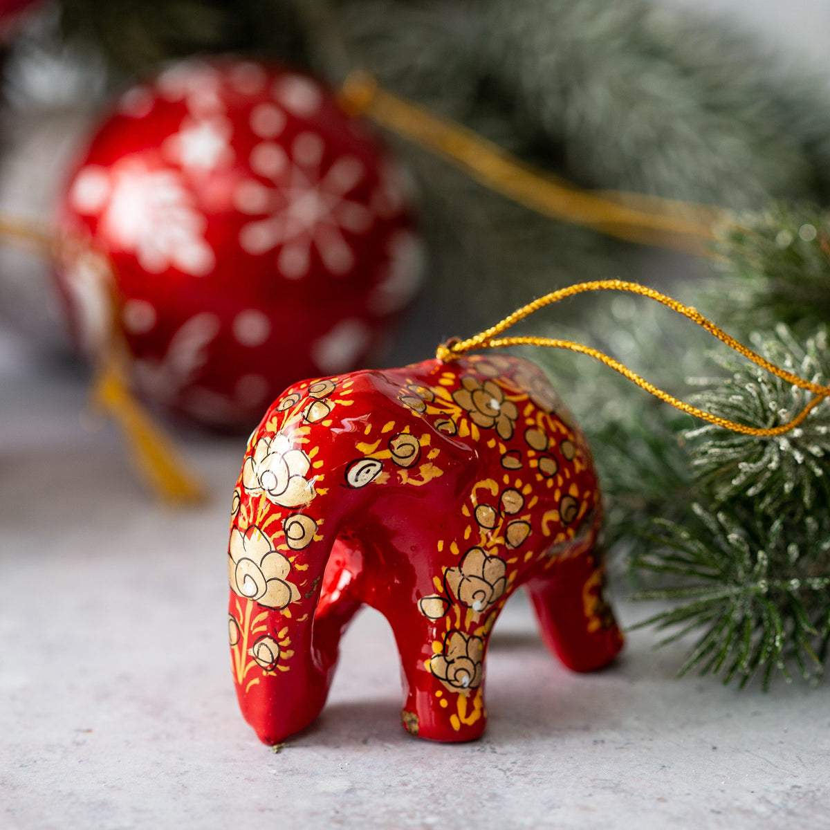 Red & Gold Clover Leaf Hanging Elephant Christmas Decorations – Arthur ...